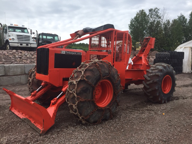 Timberjack 230D 1976 à Vendre #405 sur Machineries Forestières